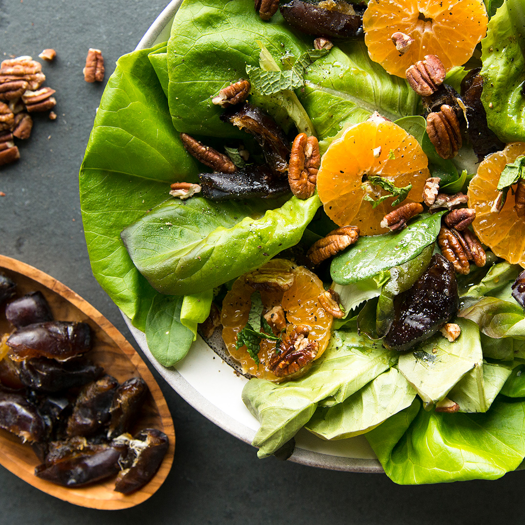 Salade verte aux dattes et aux clémentines | RICARDO