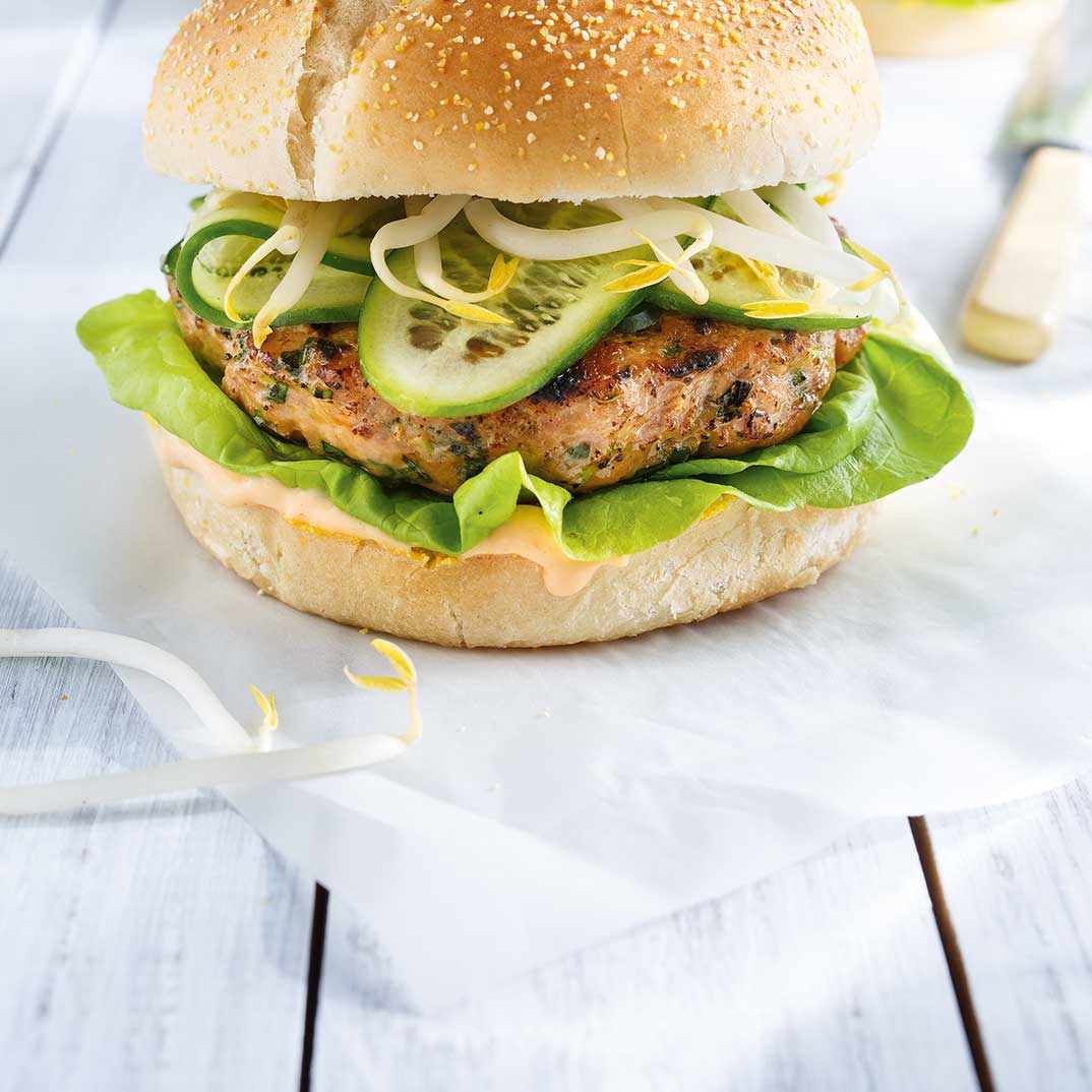 Burgers De Dinde Et Mayonnaise Au Sriracha RICARDO Burgers De Dinde Et Mayonnaise Au Sriracha RICARDO