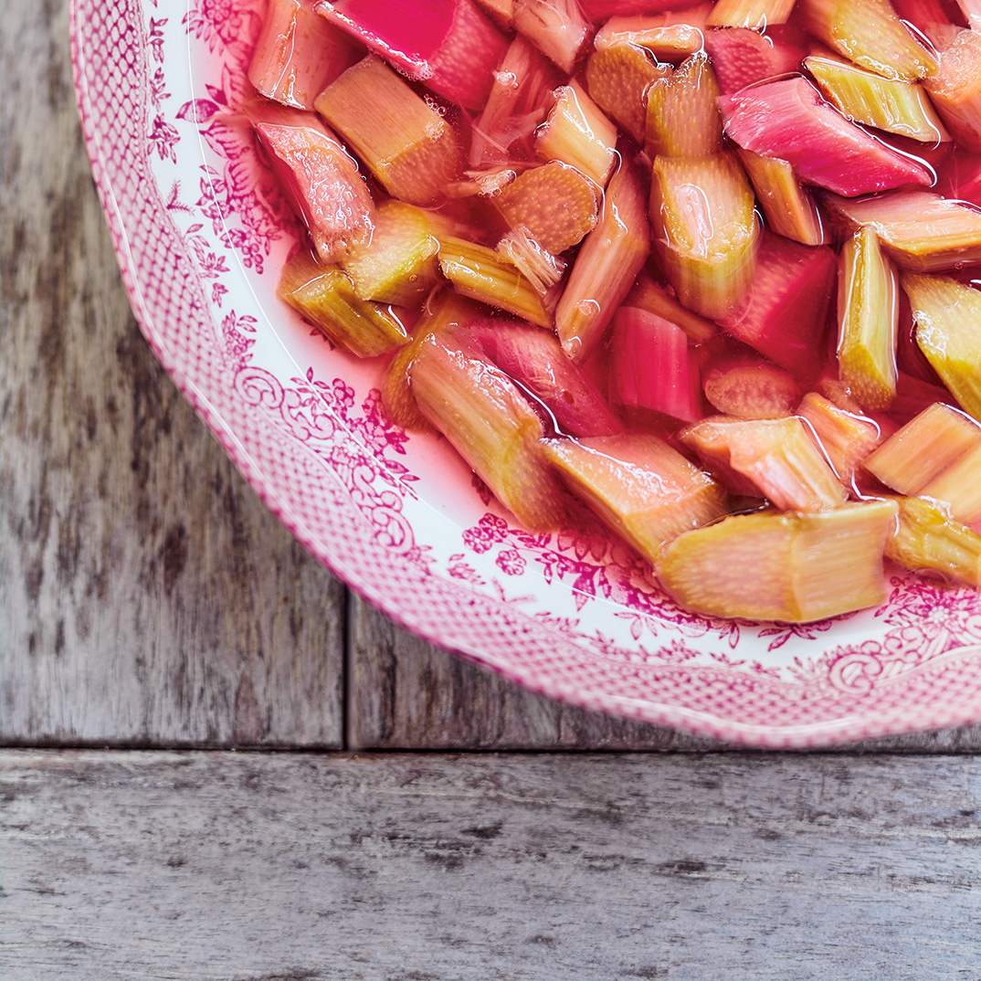 Rhubarbe confite sous vide | RICARDO