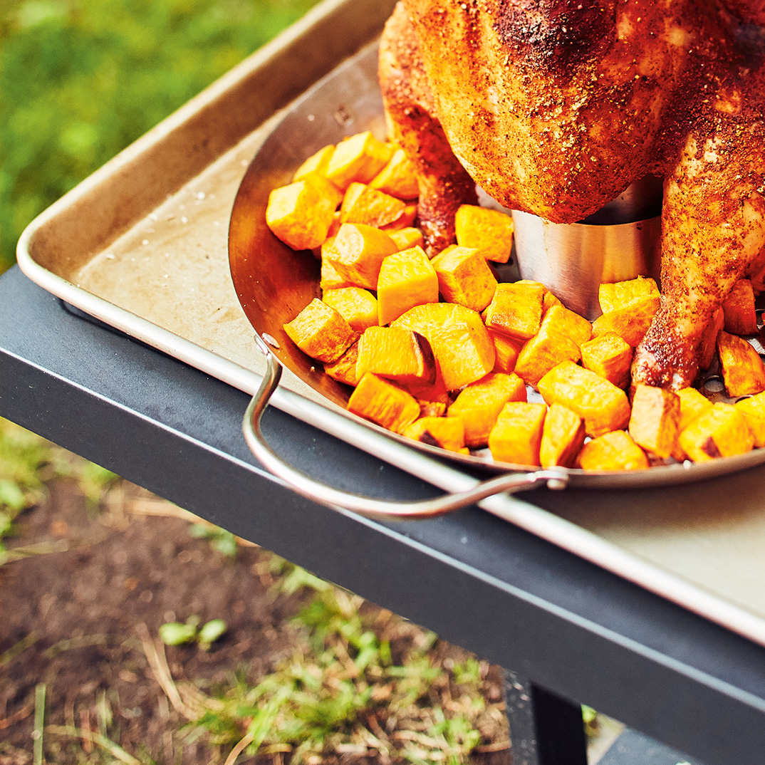 Poulet BBQ sur canette de racinette et salade de patates douces ...