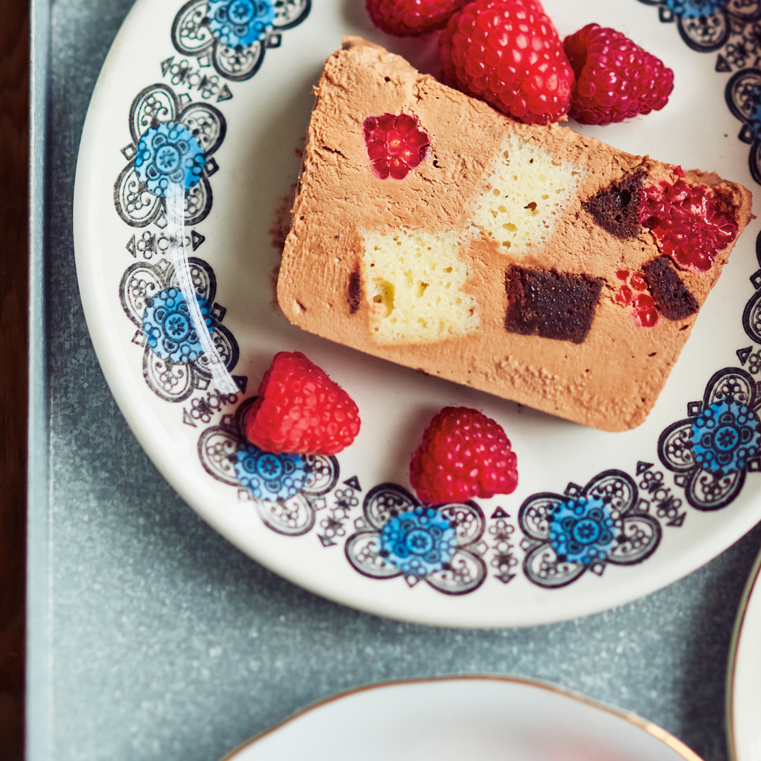 Frozen Milk Chocolate and Raspberry Parfait | RICARDO