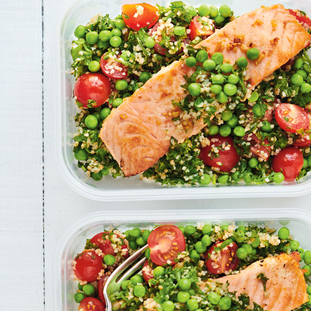 Saumon froid, taboulé et petits pois | RICARDO