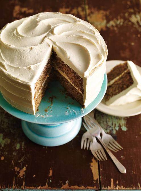Gâteau aux pacanes et crème au beurre au miel | RICARDO