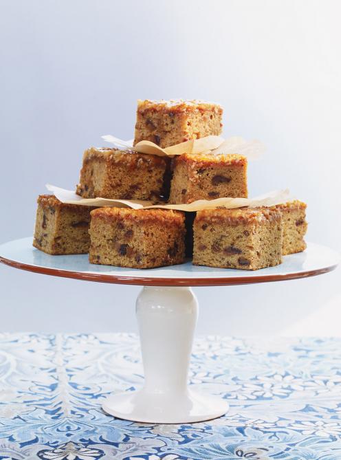 Queen Elizabeth Cake | RICARDO