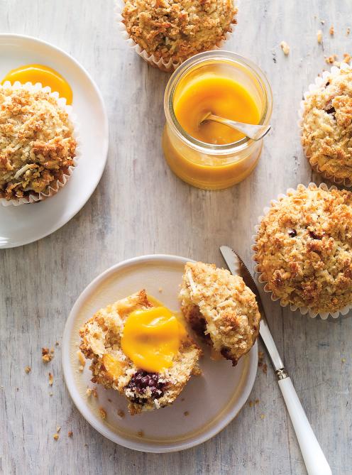 Mango, Coconut and Blackberry Muffins | RICARDO