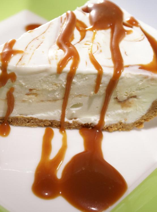 Caramel-Ripple Ice Cream Pie | RICARDO