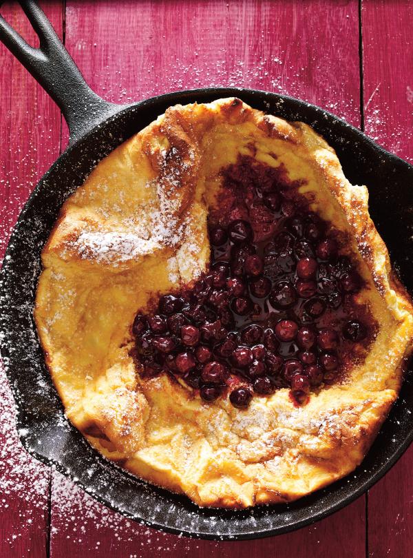 Crêpe soufflée aux bleuets Dutch Baby | Ricardo