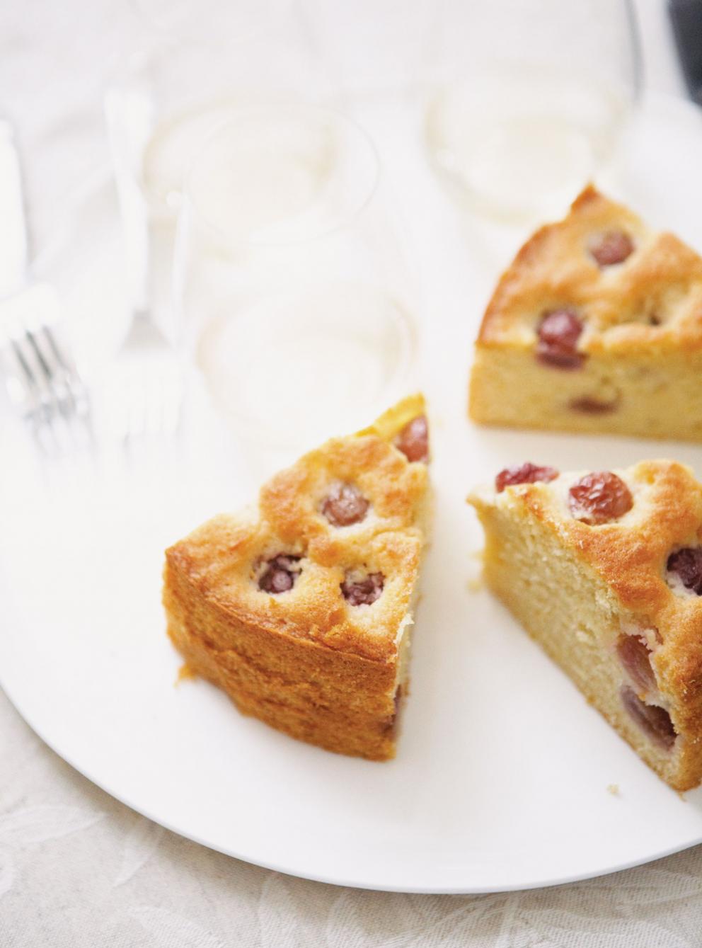 Red Grape and Muscat Cake | RICARDO