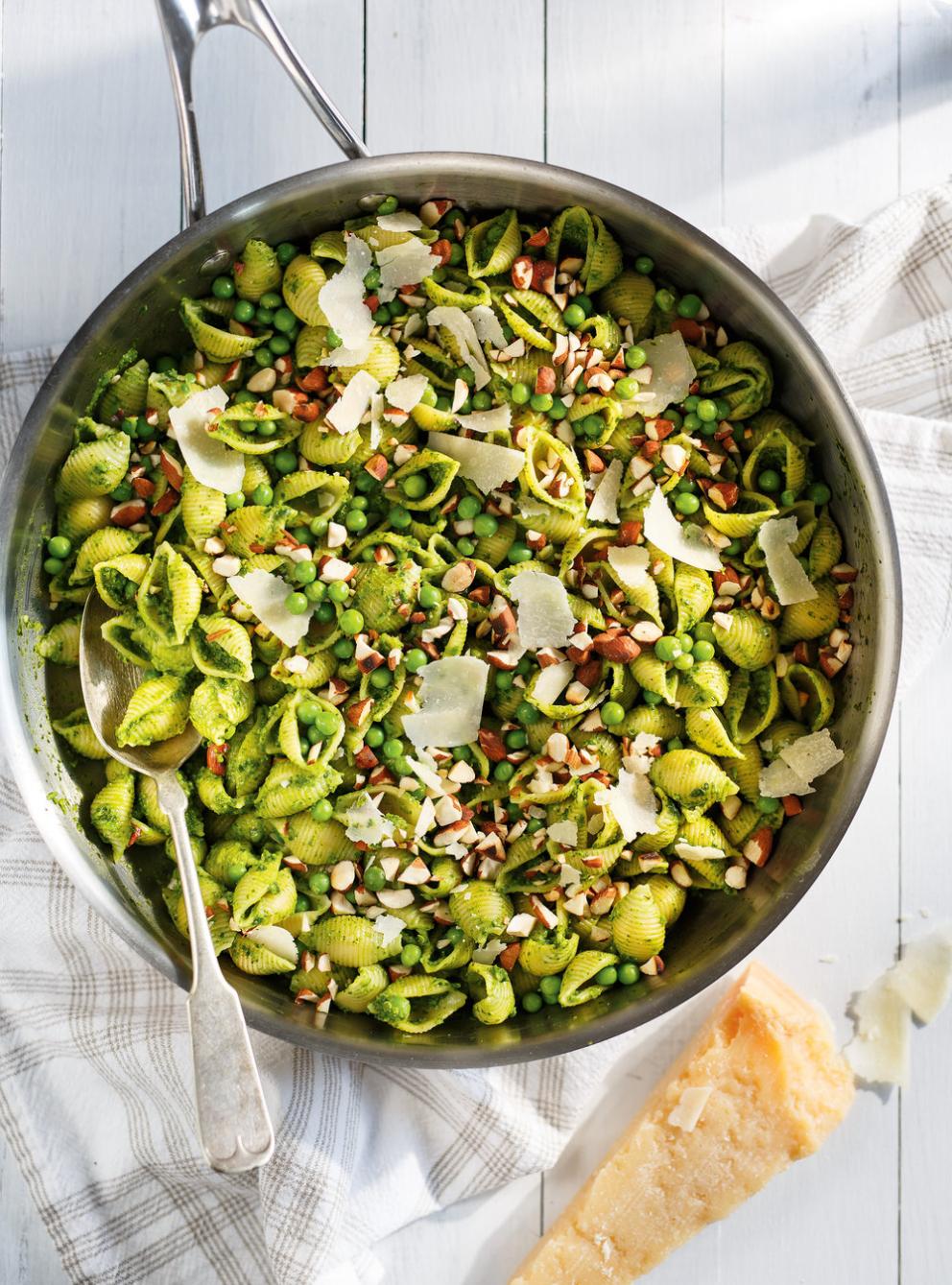 Pea and Spinach Pesto Pasta | RICARDO