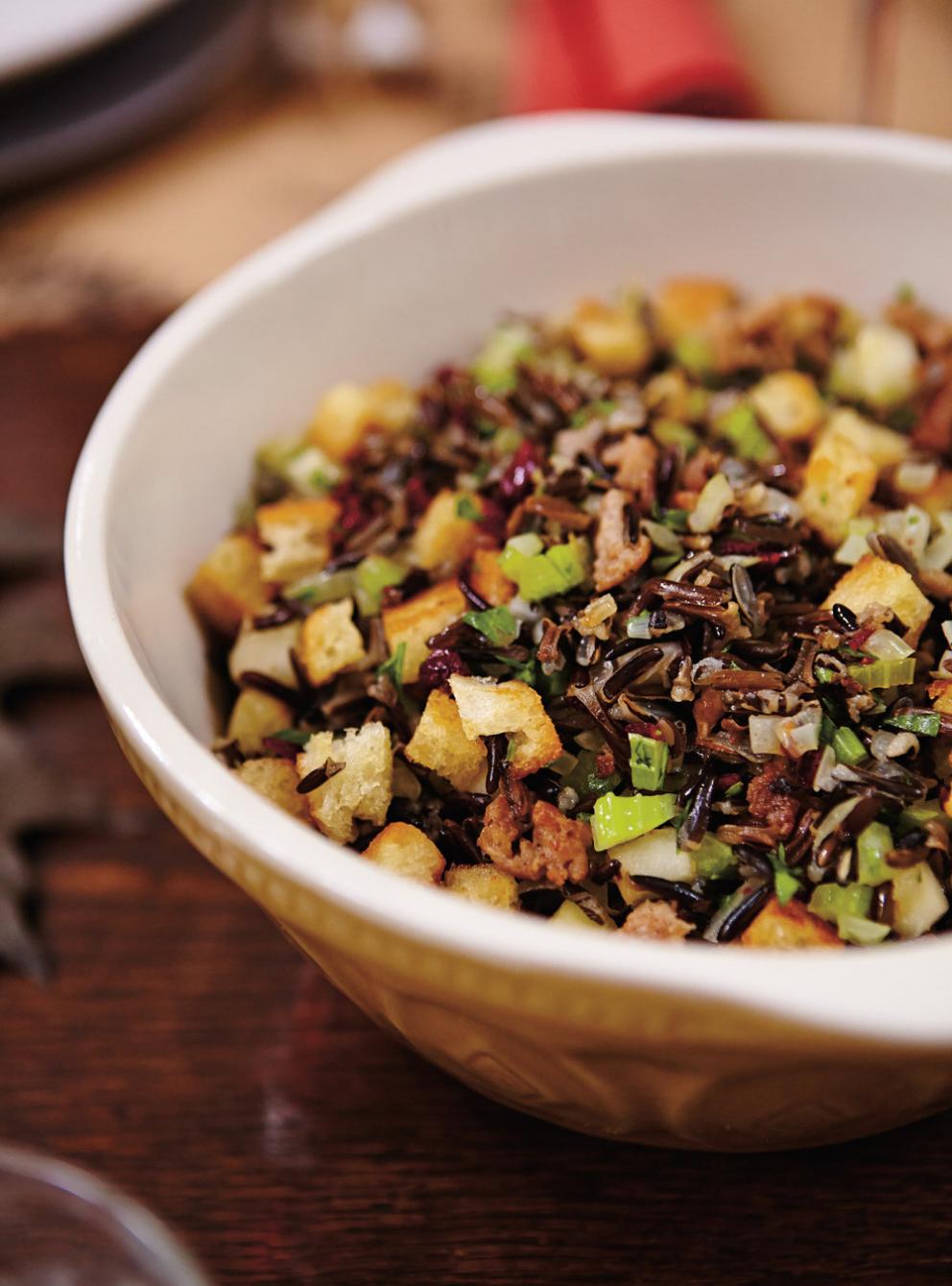 Farce de riz sauvage à la pomme et aux canneberges | RICARDO