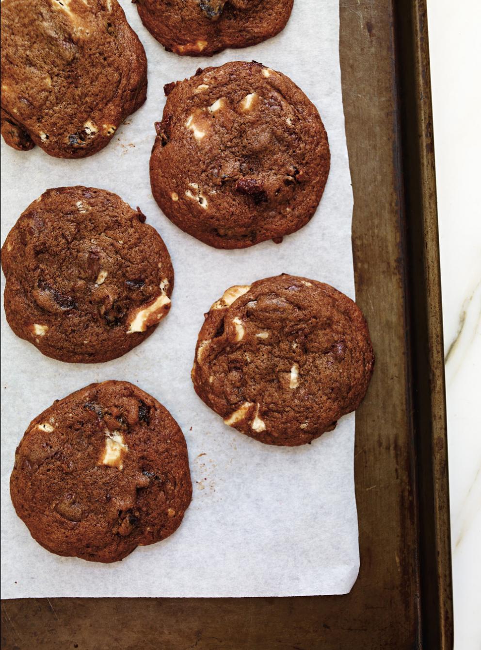 Biscuits au chocolat et aux cerises à congeler | RICARDO