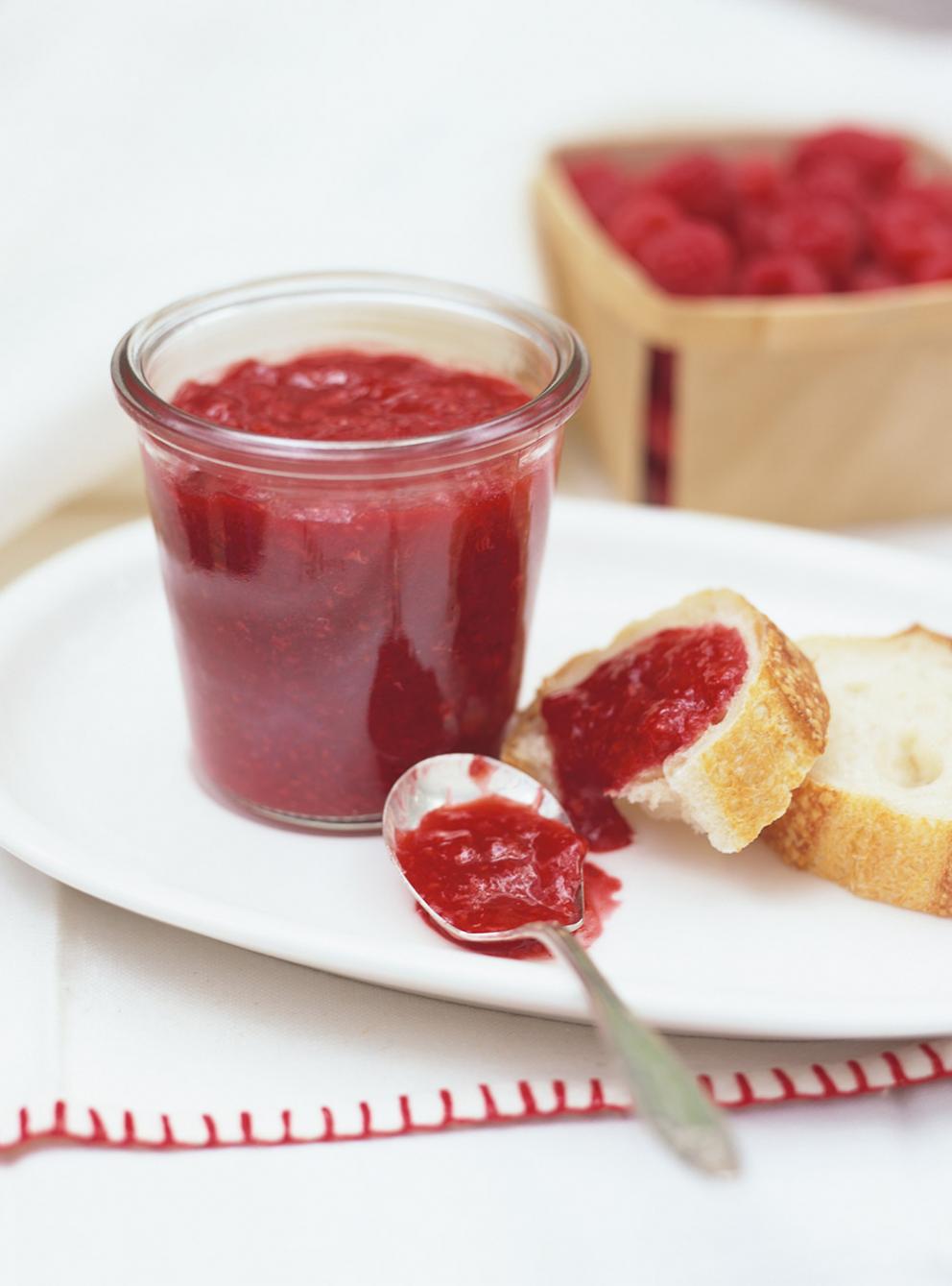 Confiture de fruits rouges aux arômes d'orange et de poivre rose, sans ...