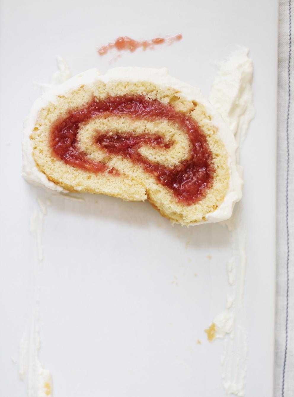 Gâteau roulé à la rhubarbe | RICARDO