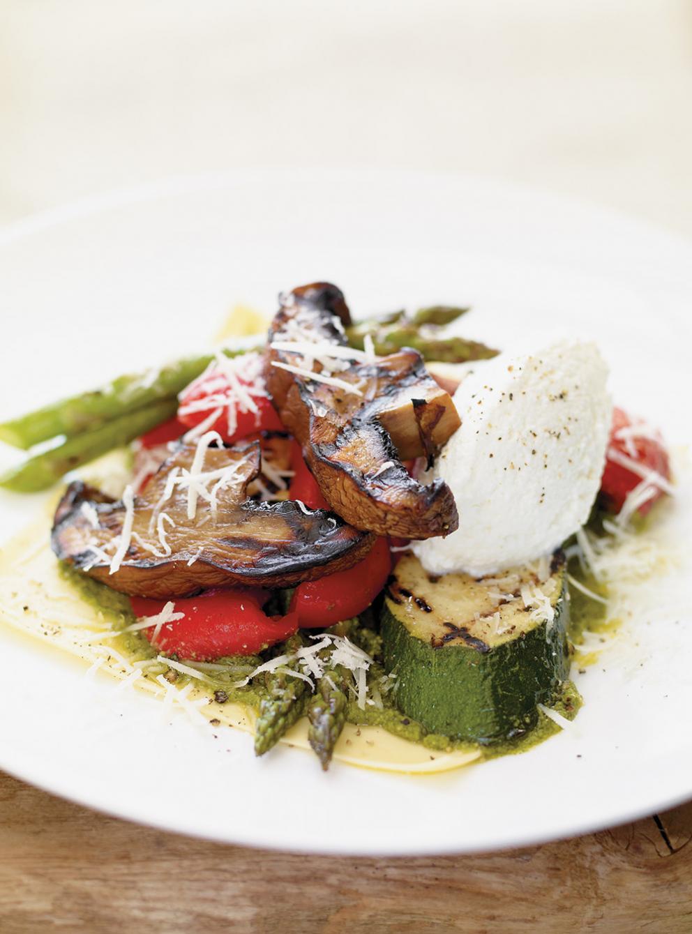 Salade de légumes grillés sur feuille de lasagne | RICARDO