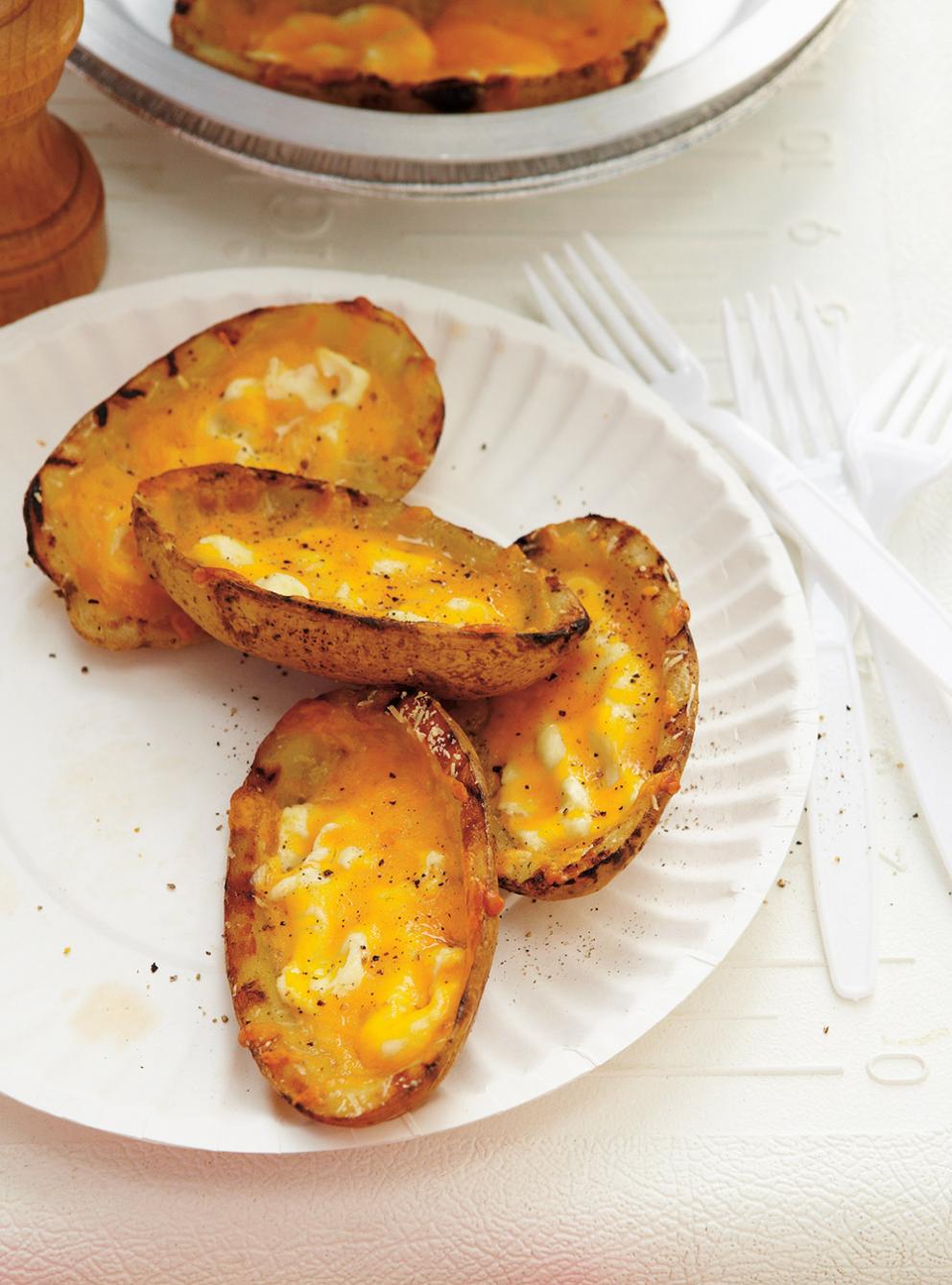 Pelures de pommes de terre aux 3 fromages | RICARDO