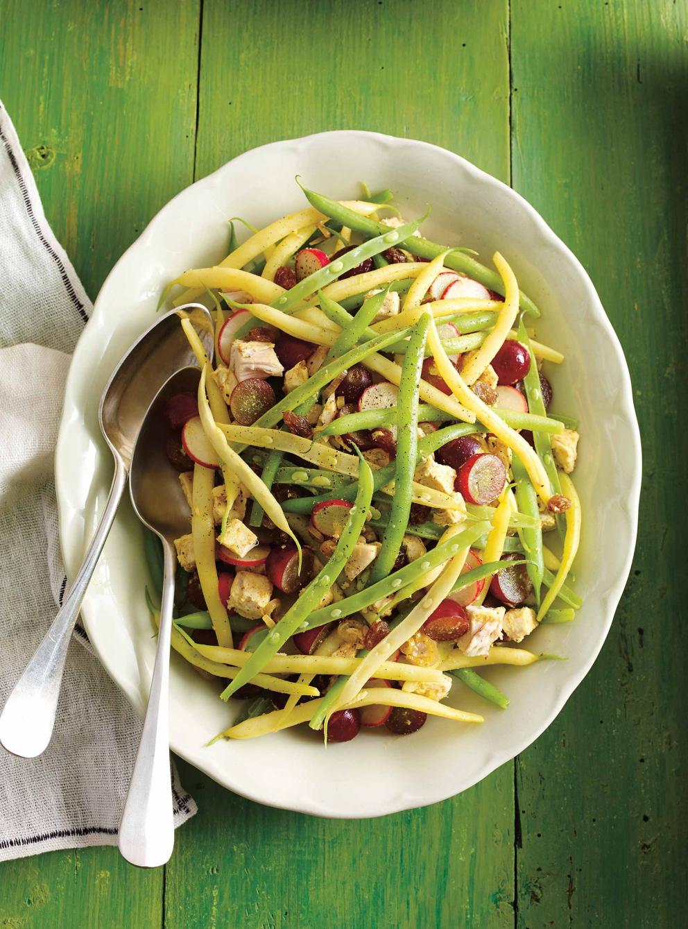 Salade de haricots au poulet et aux raisins | RICARDO