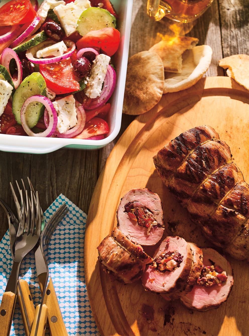 Filet de porc à la salade grecque | RICARDO