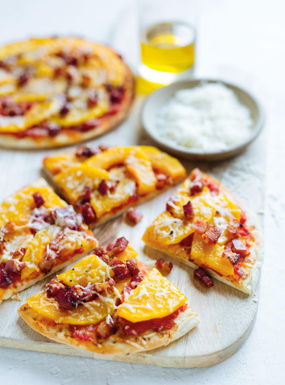 Pizza-pita à la courge et au bacon | RICARDO