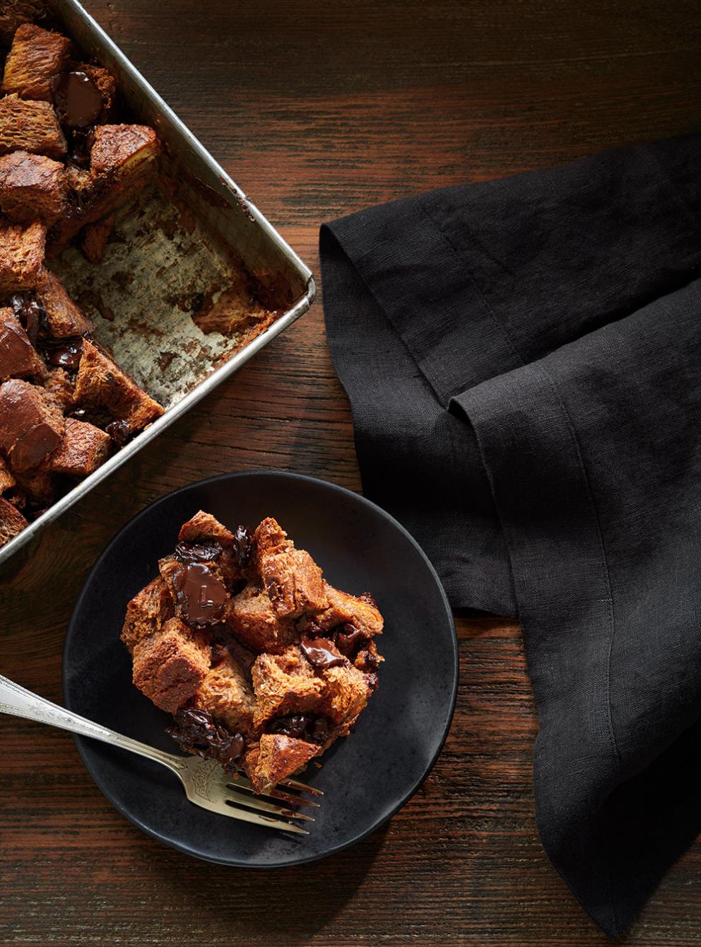 Pouding au pain chocolat-cerises | RICARDO