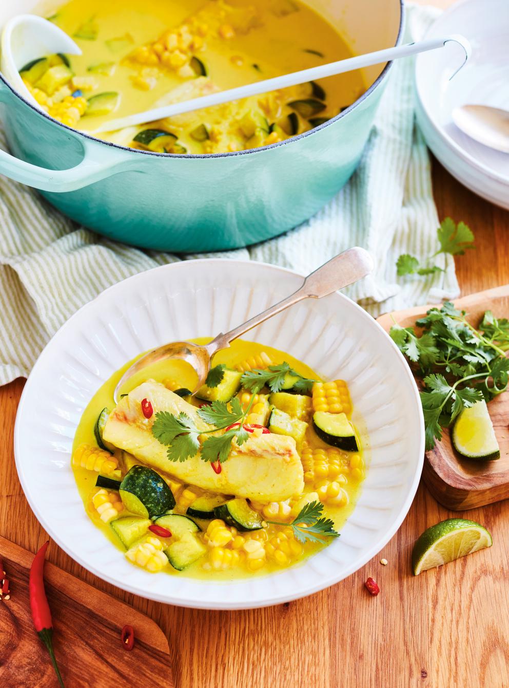 Morue et maïs, bouillon au cari épicé | RICARDO