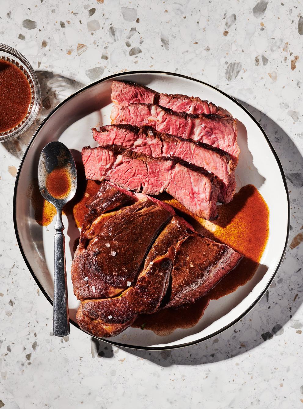 Rôti de palette de boeuf cuit sous vide | RICARDO