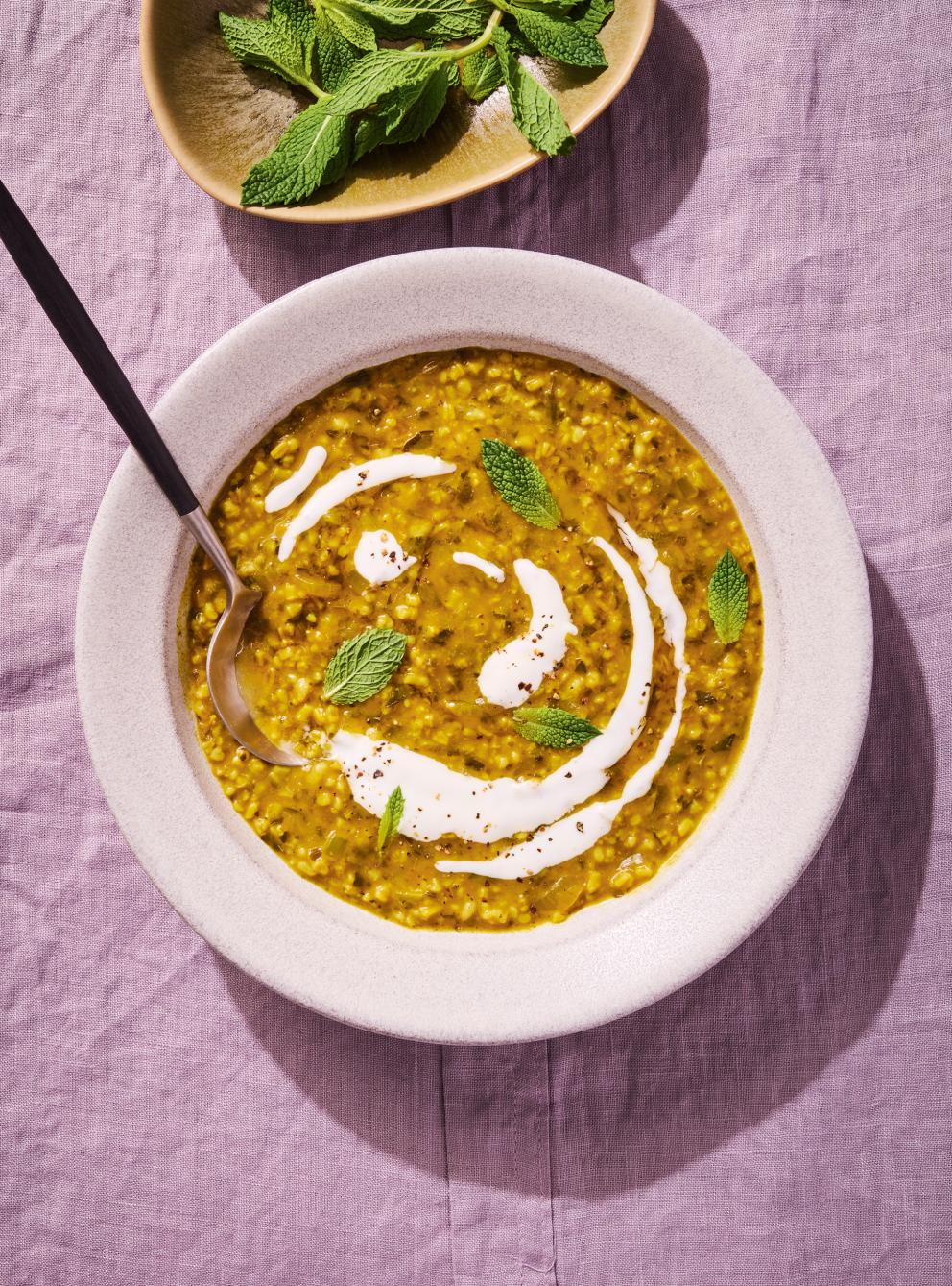 Fresh Herb and Oat Soup | RICARDO