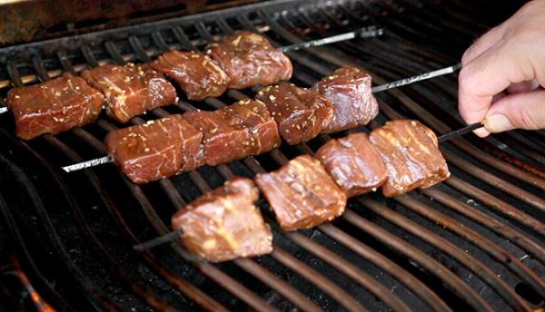 Bavette de boeuf à l'ail | RICARDO