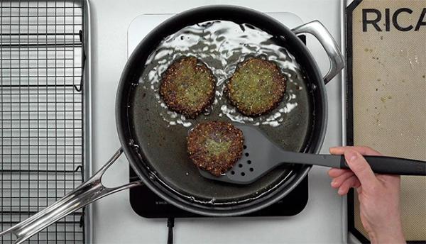 Riz frit au poulet | RICARDO